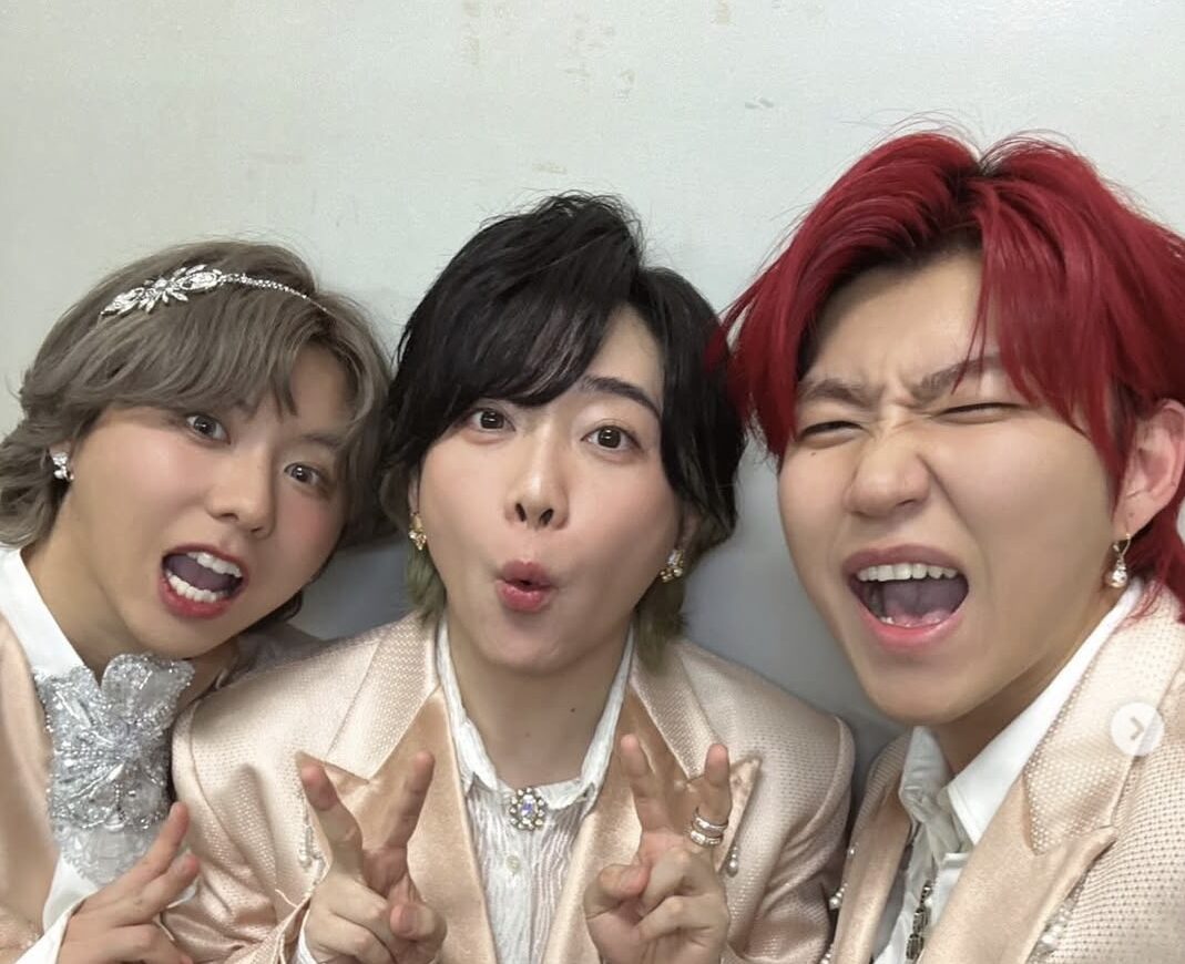 【2025】Mrs.GREEN APPLE(ミセス)10周年横浜ライブのチケット販売はいつから？ | Trend Research